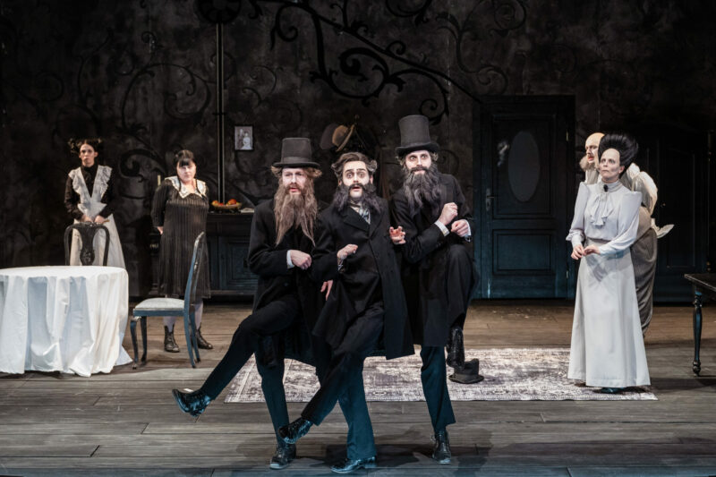 Kafka in Horror verwandelt | Litlog